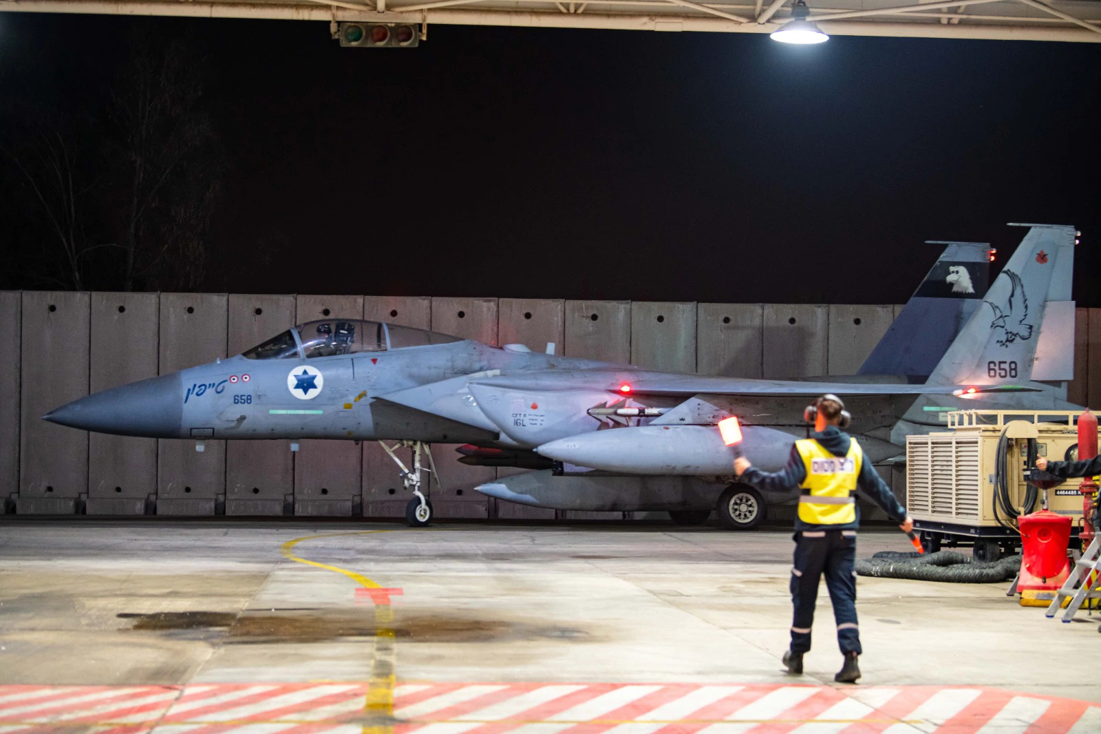 Miután Izrael hivatalosan bejelentette a tűzszünetet, Irán ...